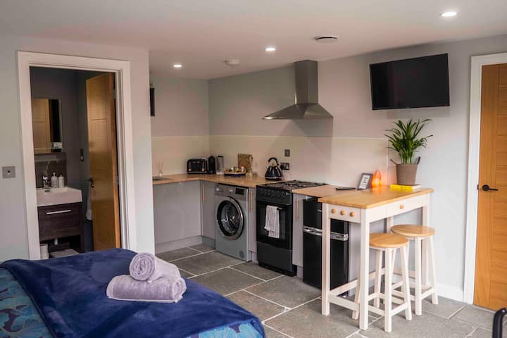 Self-contained Studio (Private Entrance) - Castle Combe