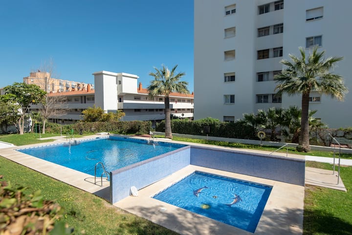 New Apartment With Pool, 10 Mins Walk From Beach - Benalmádena