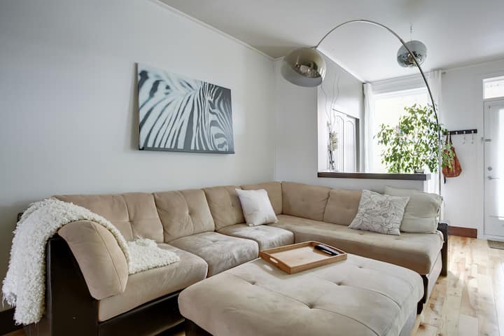 Mi Casa Es Tu Casa! - Montreal