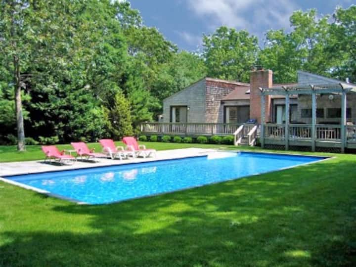 East Hampton Slice Of Heaven-h. Pool/3min. To Town - The Hamptons, NY
