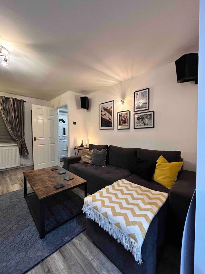 Shaw House - Hot Tub, Sauna, Ev - Swindon