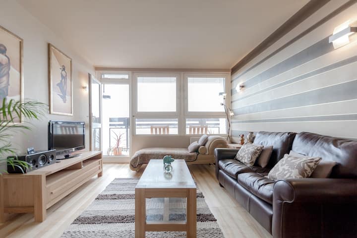 Beautiful Little 'Bolt Hole' - Chelsea