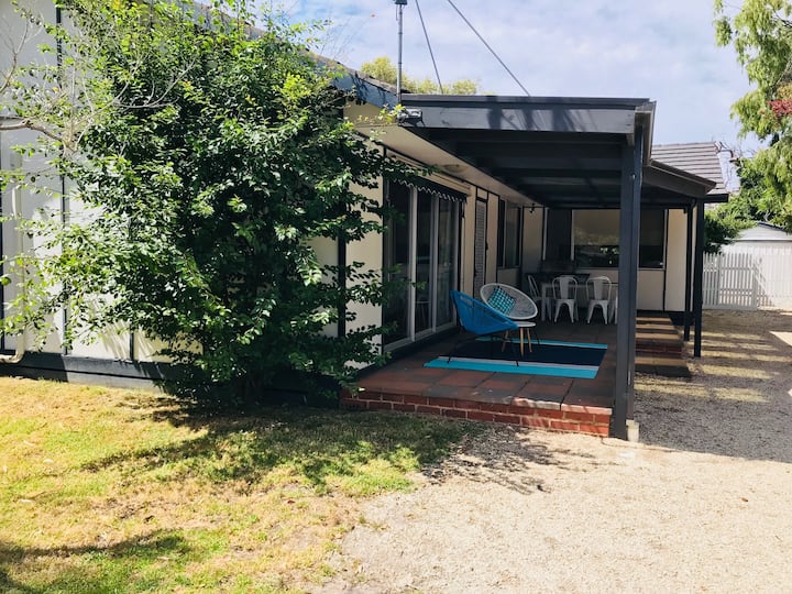 Bird's Nest - Beach Getaway In Old Grove - Geelong