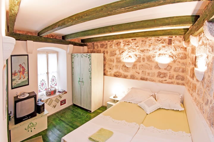 Apartment Bete In Het Hart Van De Oude Stad Van Dubrovnik - Dubrovnik