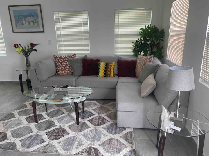 Leona’s Hidden Adventure - Saint Thomas