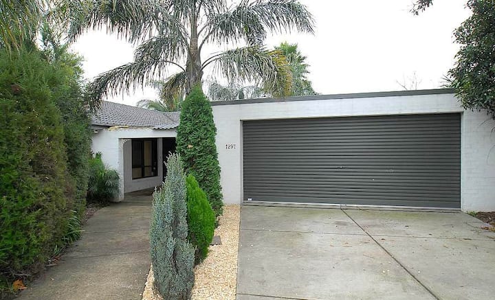 Complete House With Lug And Spa - Bayswater
