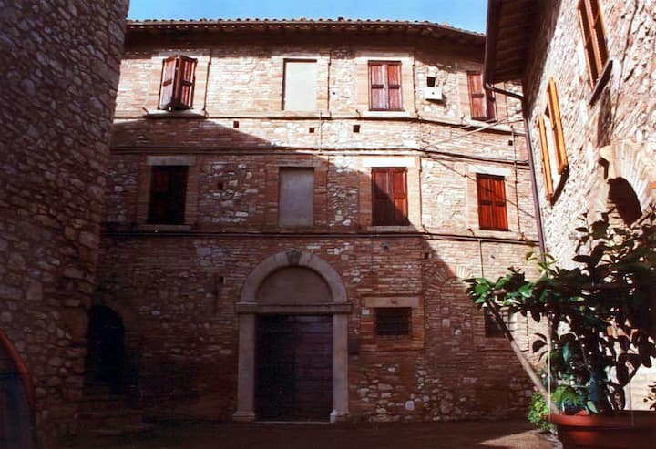 Appartamento In Palazzo Storico - Todi