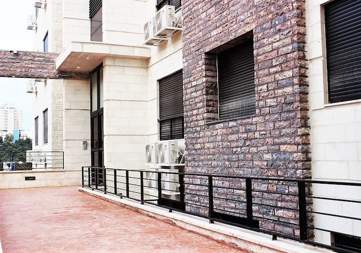 A Very Homey Space In A Prime Location - Amman