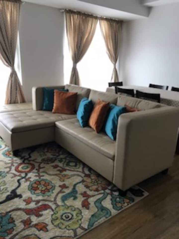 Spacious 2 Bedrm, Best Location!check Discounts. - Cebu