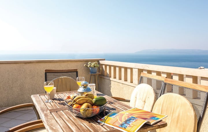 Apartment Branka 3, Seaview - Tučepi