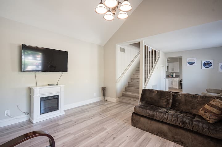 🌵🦜 4bedrom 2.5bth 2 Miles Strip/convention/stadium