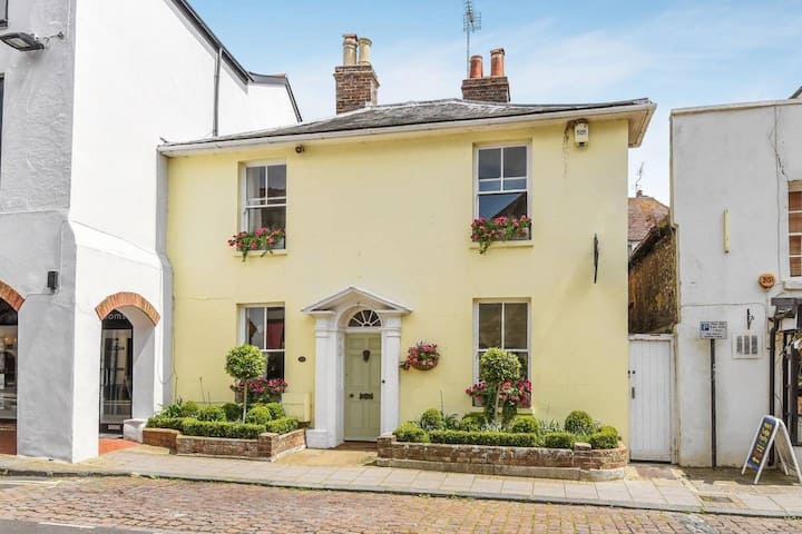 Arundel High St Georgian House For 6 Late Deals - Littlehampton