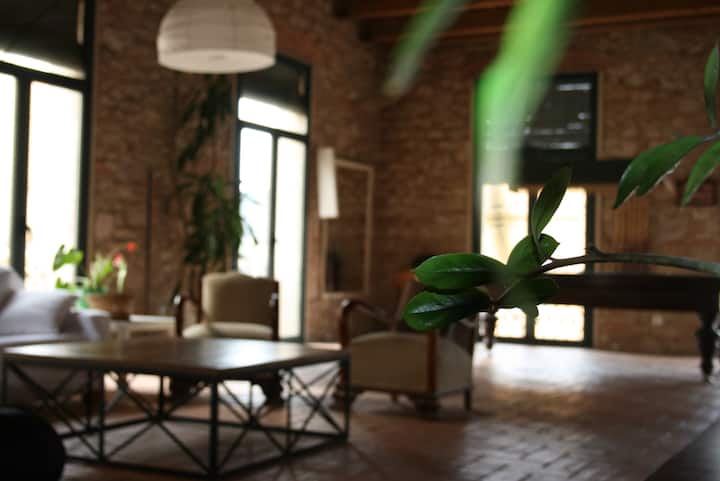 Antigua Fábrica Para 11 Personas - Tossa de Mar