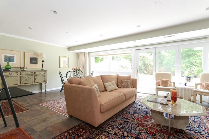 Exquisite Garden Apt Arlington,va - Falls Church, VA