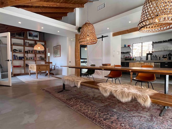 Suburban Cabin - Los Angeles, CA
