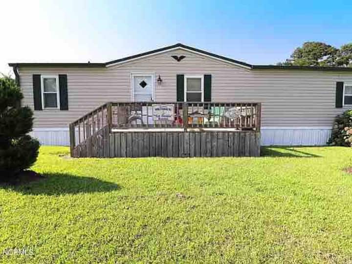 "Set Straits" Cute Harkers Island Rd. Home Rental - Harkers Island, NC