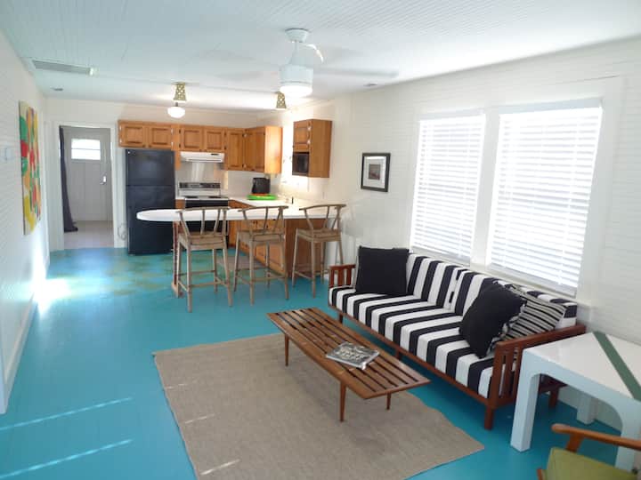 Point Break Historic Beach Cottage - Carolina Beach, NC