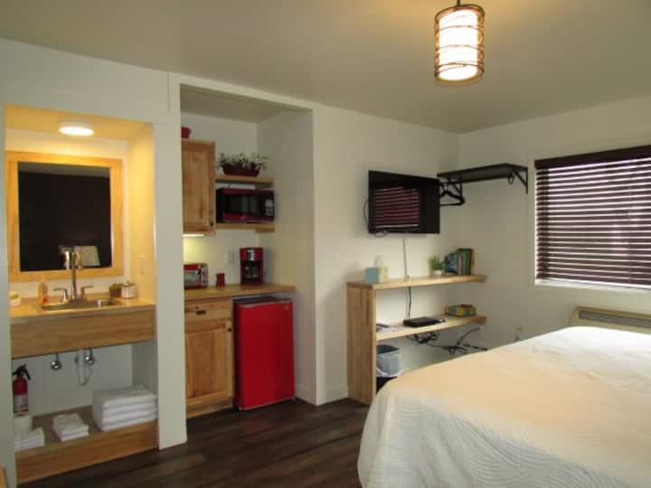 Superior Bay Boutique Motel Unit #7 - Duluth, MN