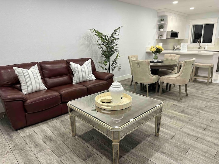 One Bed Apartment Close To Malls And Fiu - South Miami, FL