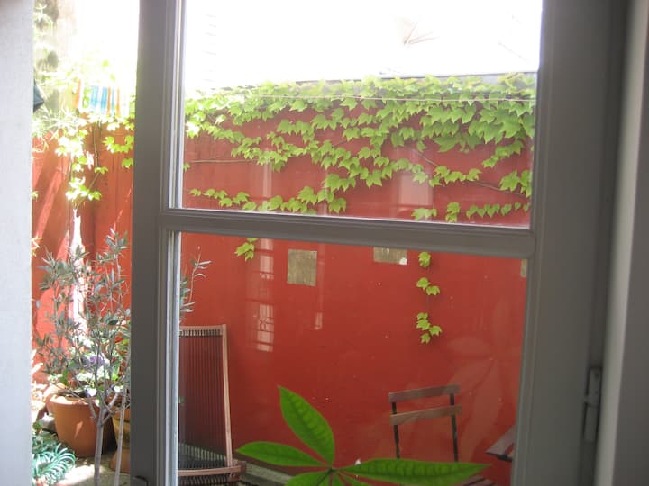 Au Coeur De Paris, Un Appartement Comme Une Maison - París