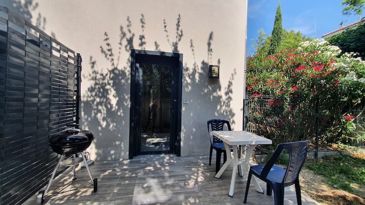 Le 30 - Duplex En Rez-de-jardin Proche Du Centre. - Montélimar