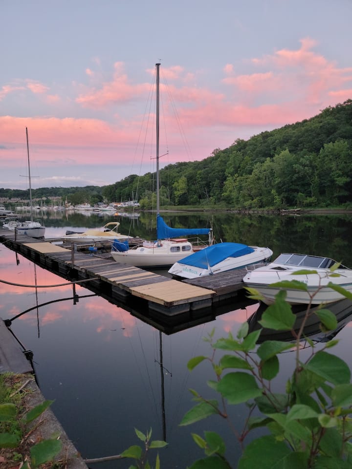 Unique Waterfront Loft: Rondout Creek Kingston, Ny - Kingston, NY