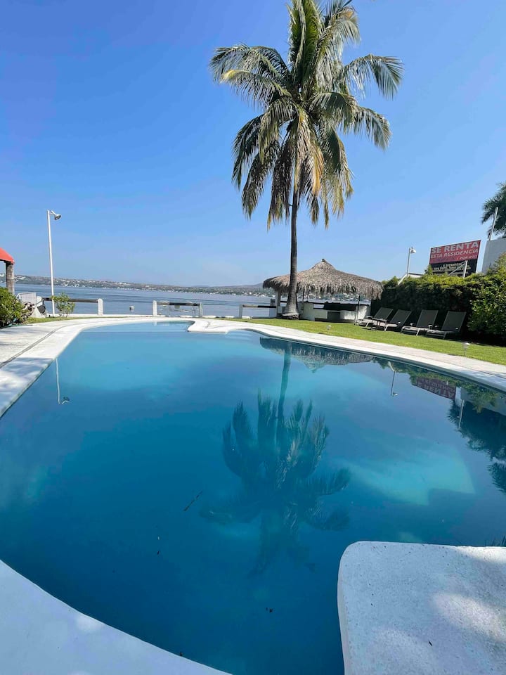 Excelente Ubi Pegada Lago 20p Incluye 2pservicio - Tequesquitengo