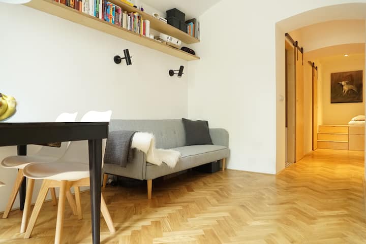 Design Studio Near Prague Castle - Prag