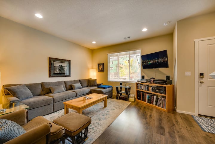 Shared New Home Private 2 Bedroom 1 1/2 Bath. - Happy Valley, OR