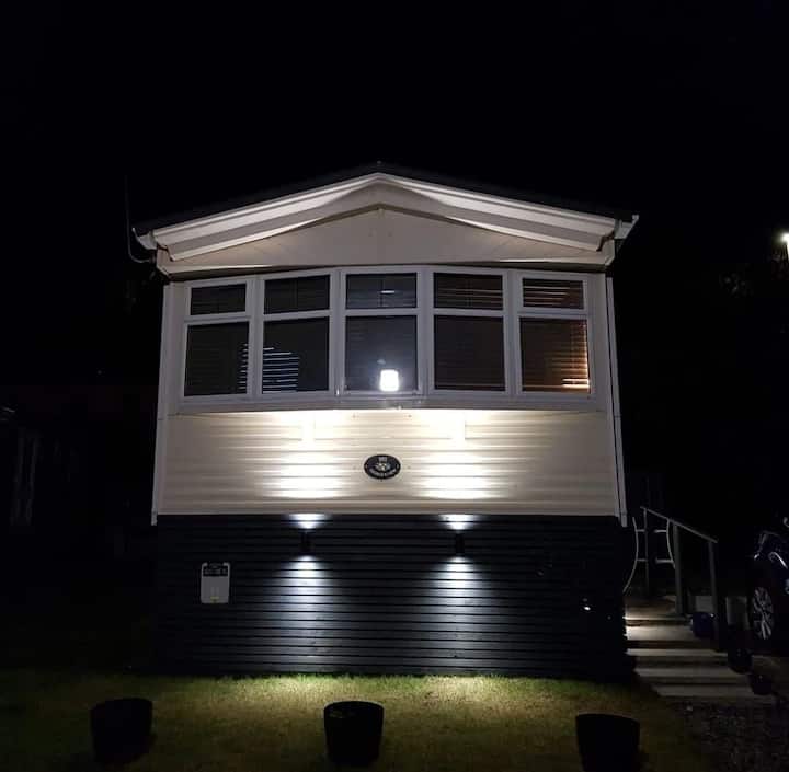 Wonderful 2 Bedroom Mobile Home - Aberystwyth