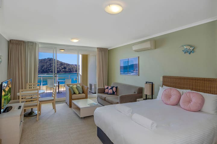 Breathtaking Ettalong Resort By Accom Holidays - Ettalong Beach