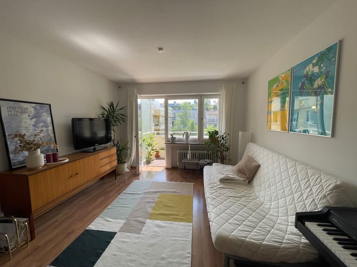 Schöne Wohnung Mit Großem Balkon - München