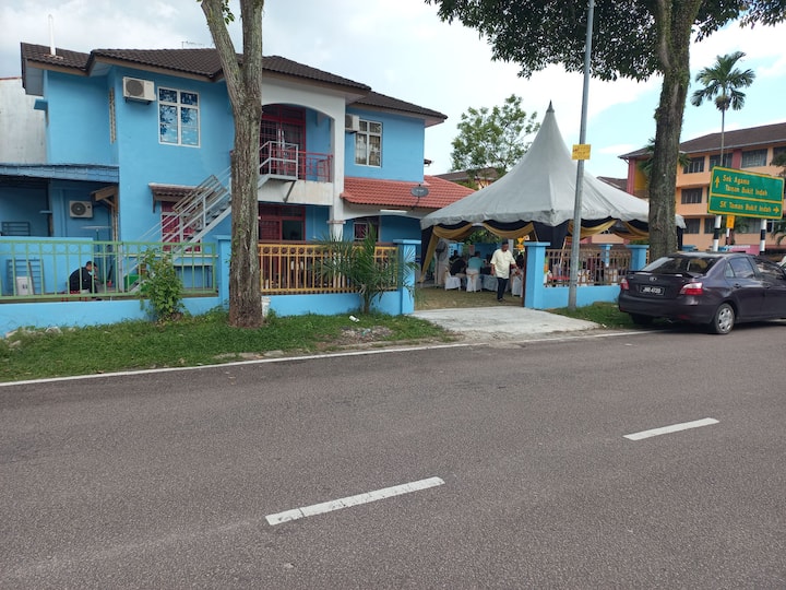 Homestay/ Indah Guest House - Iskandar Puteri