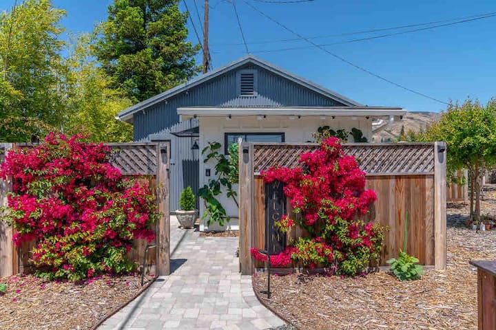 New Bungalow In Downtown San Luis Obispo. - San Luis Obispo, CA
