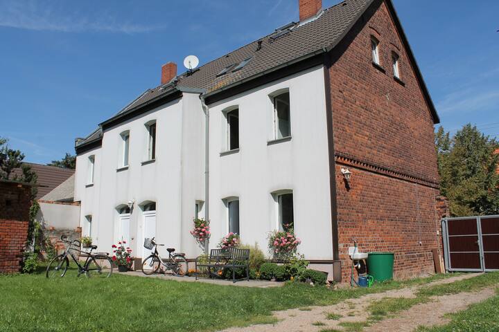 Komfortable Wohnung In Modernisiertem Bauernhaus 2 - Schkeuditz