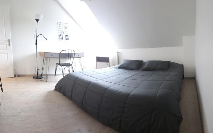 Etage Maison : 2 Chambres, Cuisine Ae, Salle D'eau - Ifs