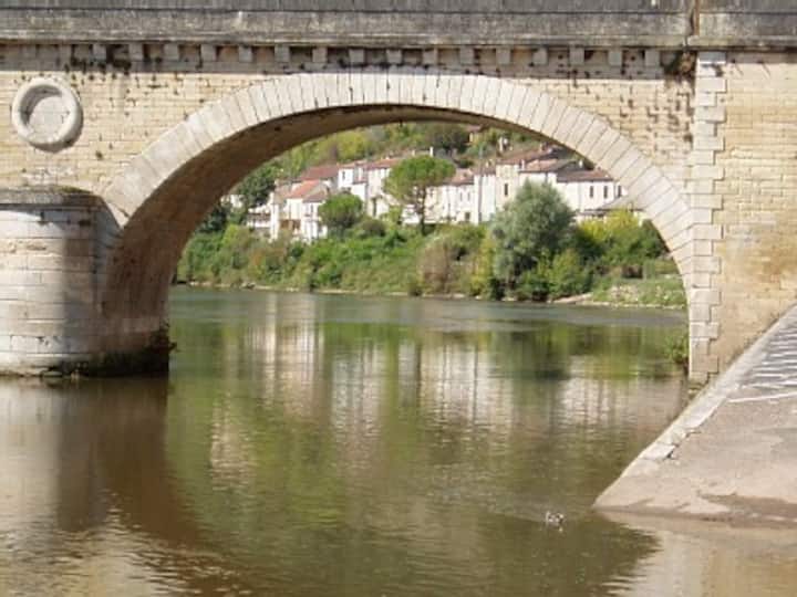 Dordogne Town House For Rent In Le Bugue . - Le Bugue