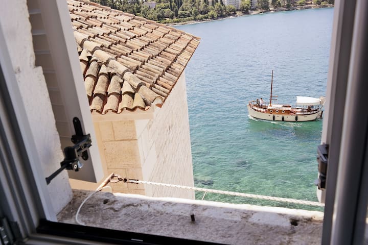 App In Old Town, Sea View :) - Rovinj