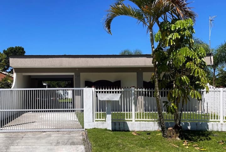 Casa Na Praia Em Matinhos/pr - Matinhos