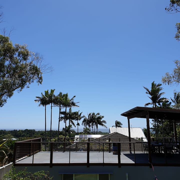 Spacious Home With Ocean View And Swimming Pool - Mullumbimby