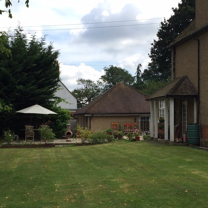 Secluded Private Annexe Apartment In South Mimms - University of Hertfordshire