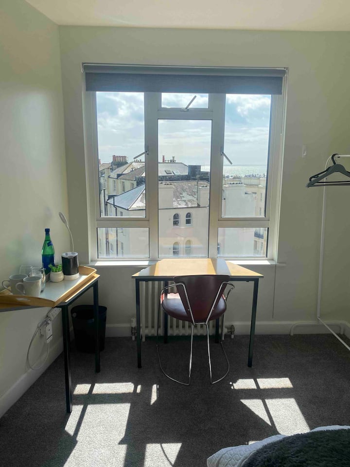 Location+views+free Parking In Peaceful Flat - Brighton