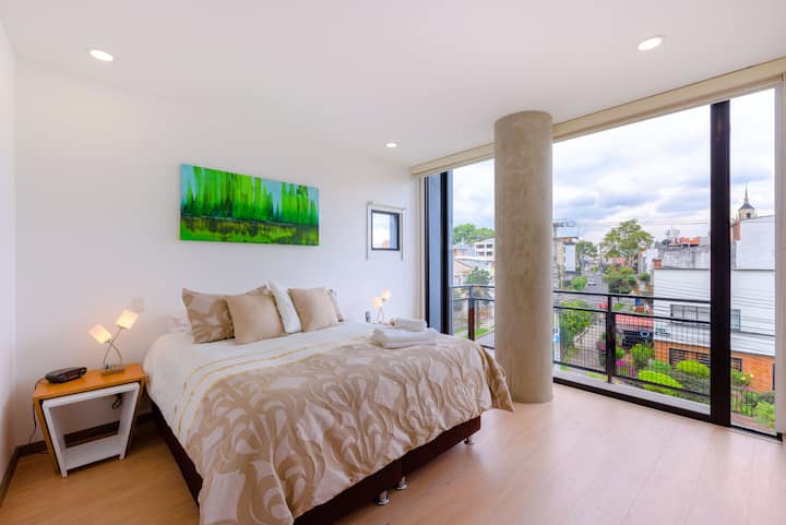 Bright, Charm & Strategic Location In Bogota - Bogotá