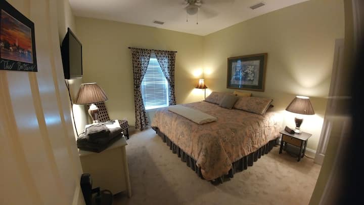 King Bed - Mt Pleasant - The Battery - Mount Pleasant, SC