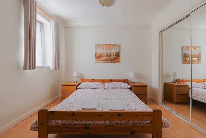 Cosy Double Room With Private Bathroom (Room Two) - 倫敦