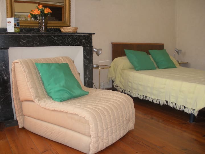 4/5 Pers: 2 Studios Maison 19è Quartier Historique - Bagnères-de-Bigorre