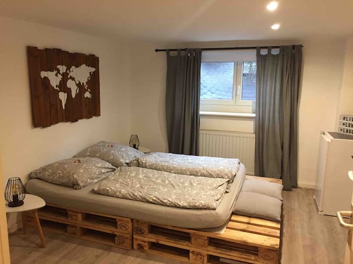 Schönes Zimmer In Ruhiger Nachbarschaft In Hastedt - Bremen