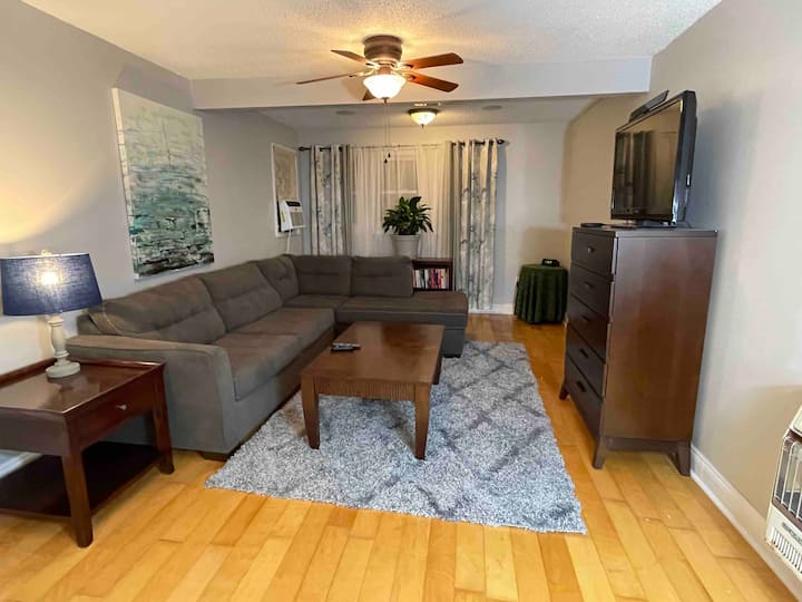 Relaxing 1 Bedroom Unit W/ Private Bath & Kitchen - Hattiesburg, MS