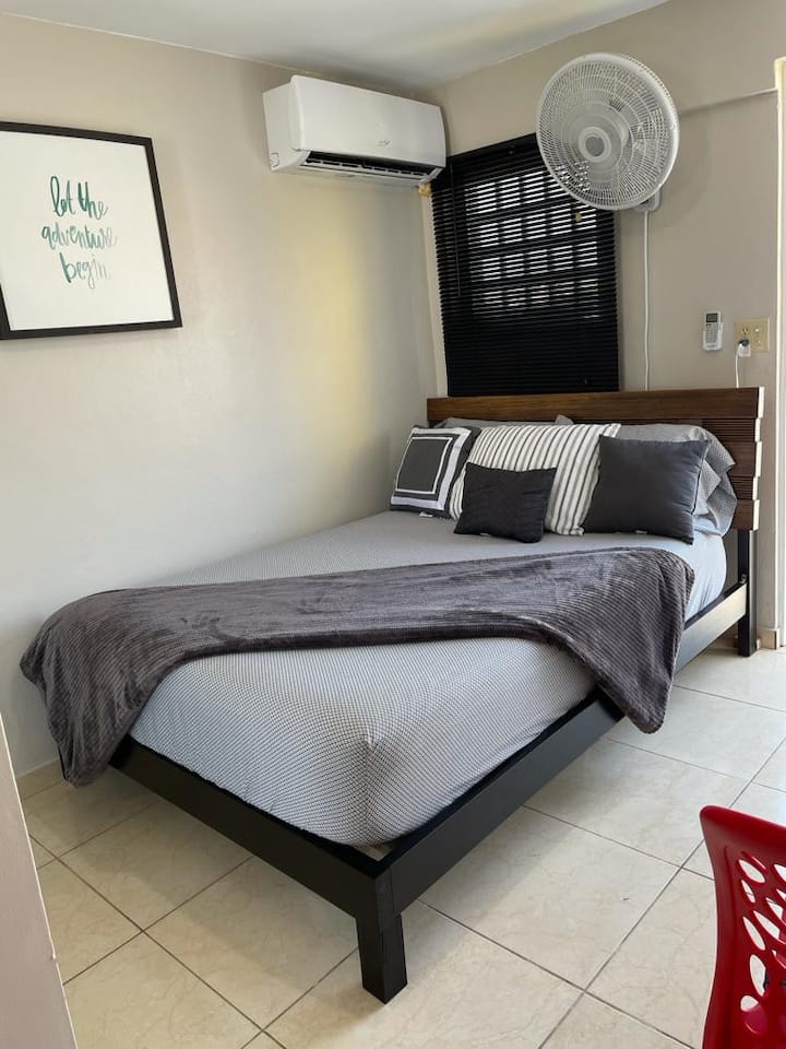 Cozy Studio - San Juan