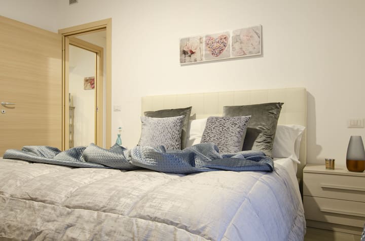 Smeralda Flats, Bilocale Ampio Terrazzo & Parking - Olbia